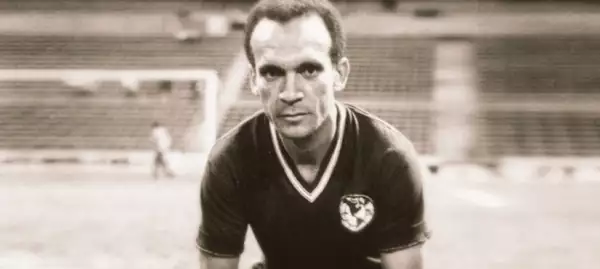 Muere José Alves, leyenda del futbol y papá de 'Zague'