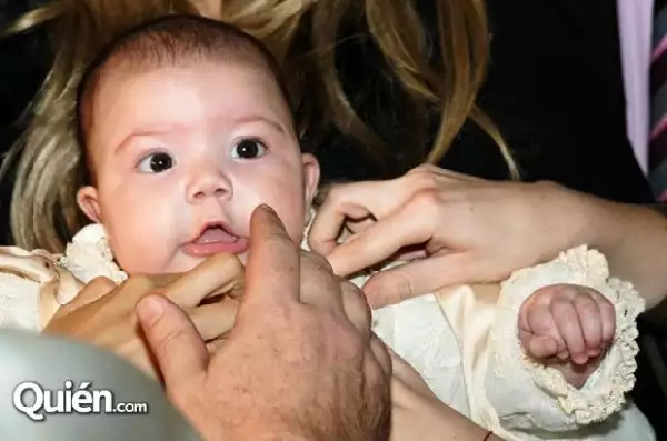 Manolo Fernández y Lily Henaine bautizan a su hija Miranda