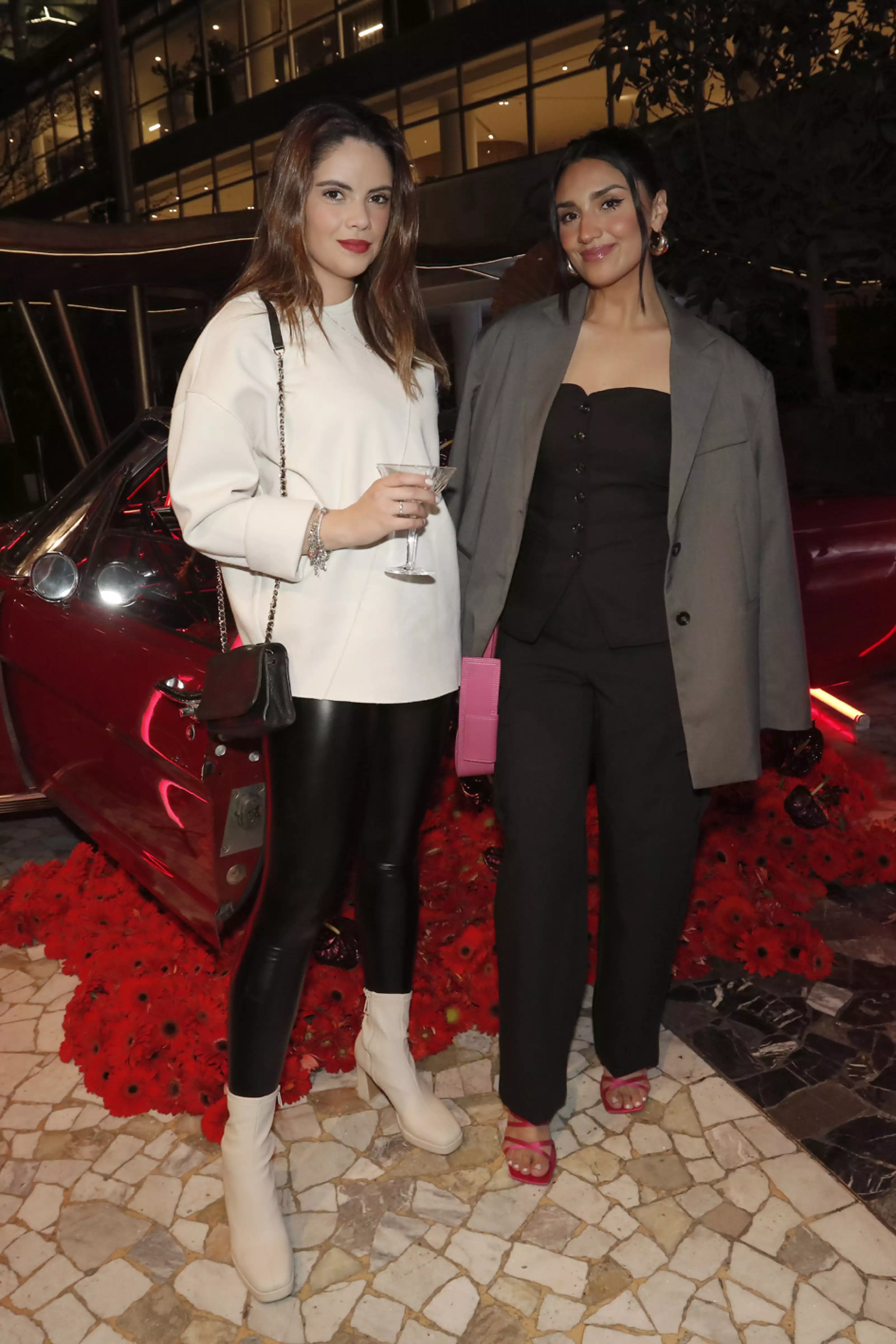 Sarah Gore, Héctor Mijangos y Enrique Norten en la inauguración del ...