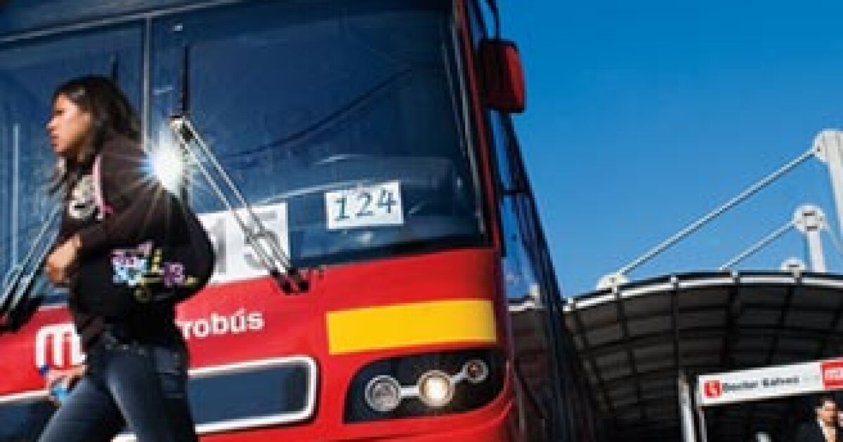 Metrobús licitará la quinta línea en DF