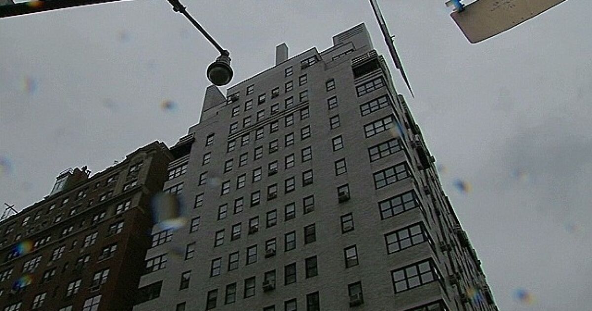 Una mujer cae del balcón de un piso 17 en Nueva York en su primera cita