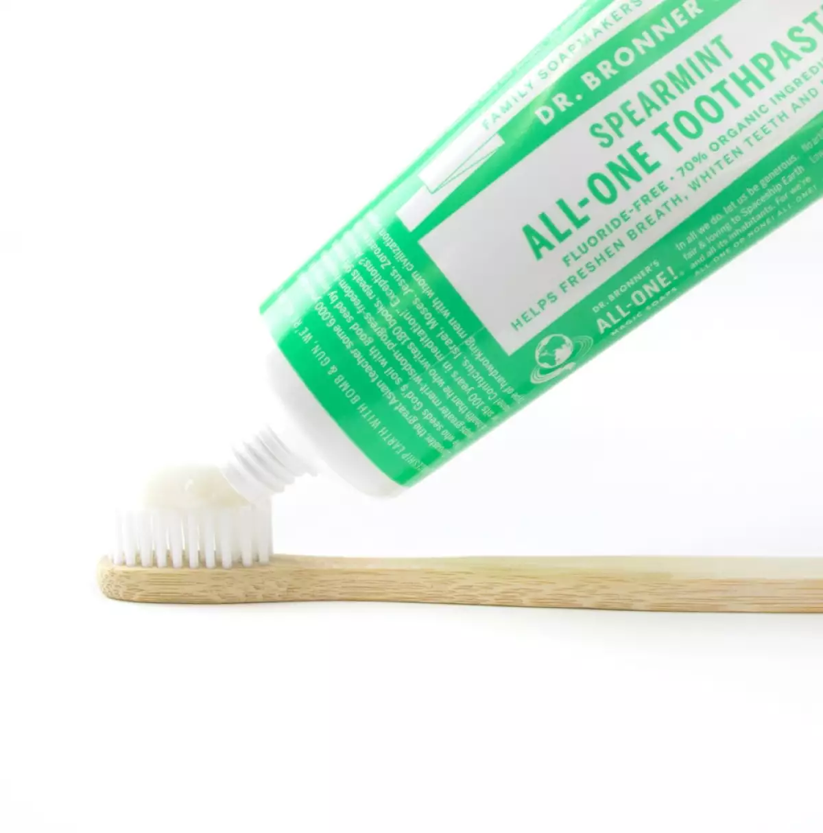 Esto es lo que tienes que saber sobre las pastas dentales orgánicas