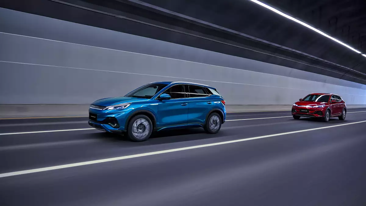 Liverpool inaugura un showroom de autos BYD en el centro comercial ...