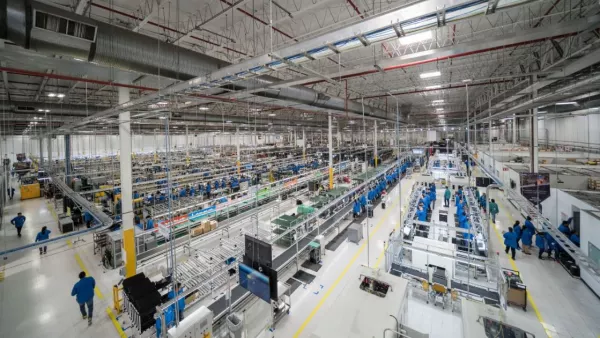 Así se fabrican 2 millones de equipos al año en la planta de Lenovo en ...