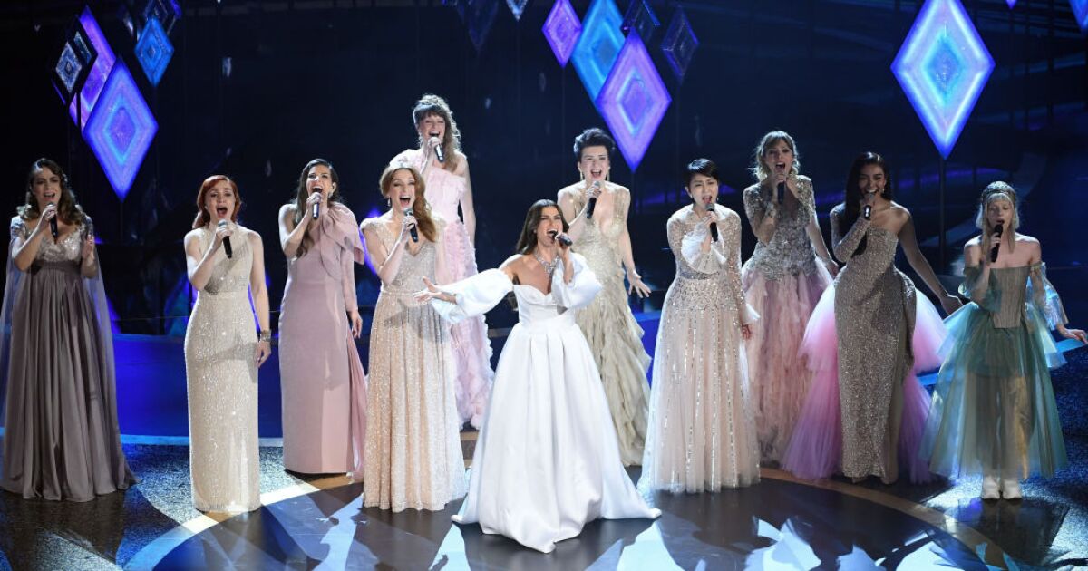 Así fue la participación de la mexicana que cantó en los Oscar 2020