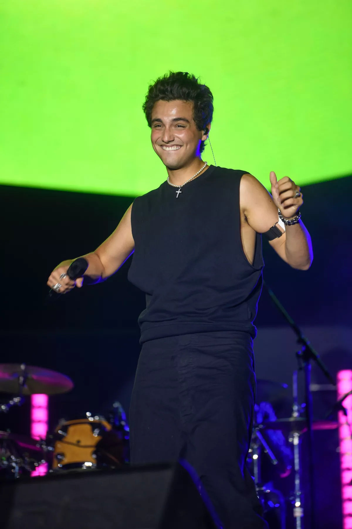 Él es Humbe, el artista emergente que la rompe con tan sólo 20 años