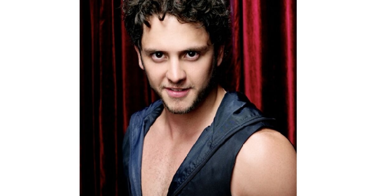 Christopher Uckermann llega con "Somos"
