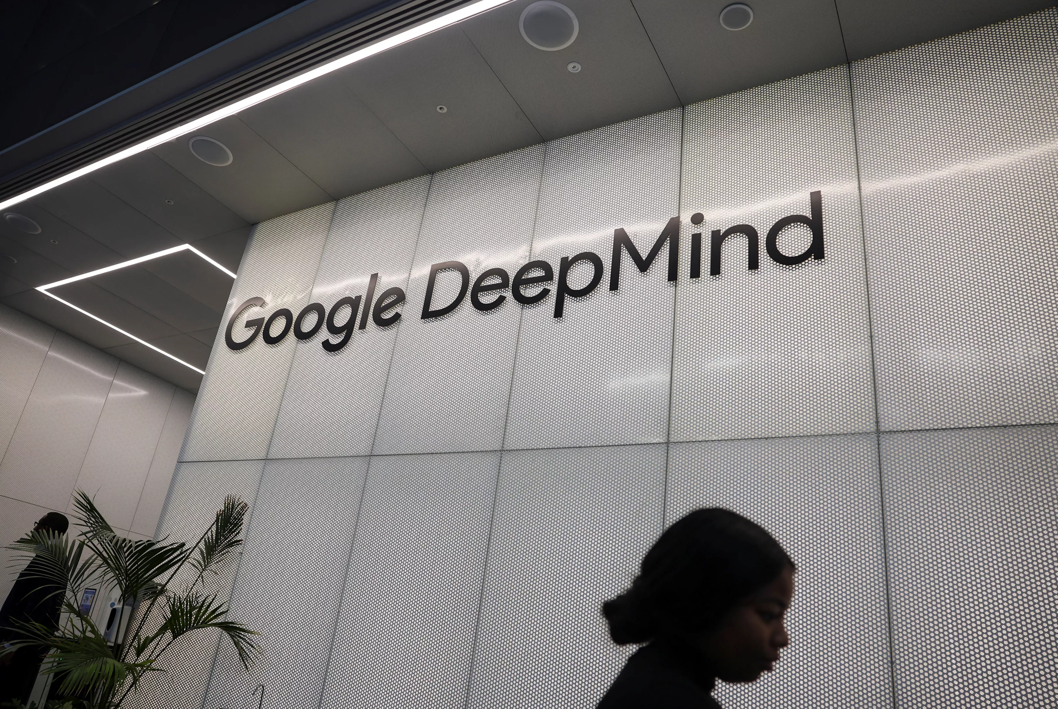 Qué es DeepMind, la división de Google que ganó un Premio Nobel