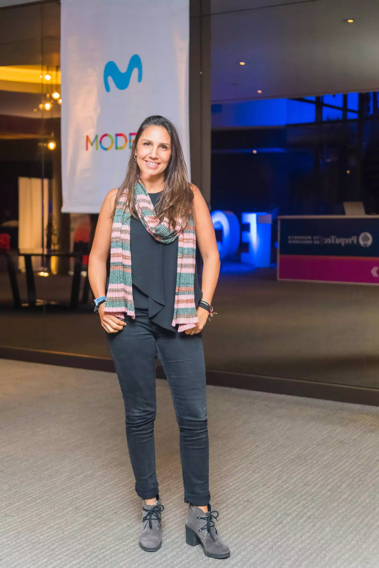 Claudia Ruiz Massieu y Valentina Ortiz Monasterio en el foto Moders