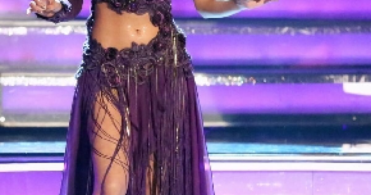 Causa Selena Gomez Polémica En Comunidad Hindú Por Vestimenta