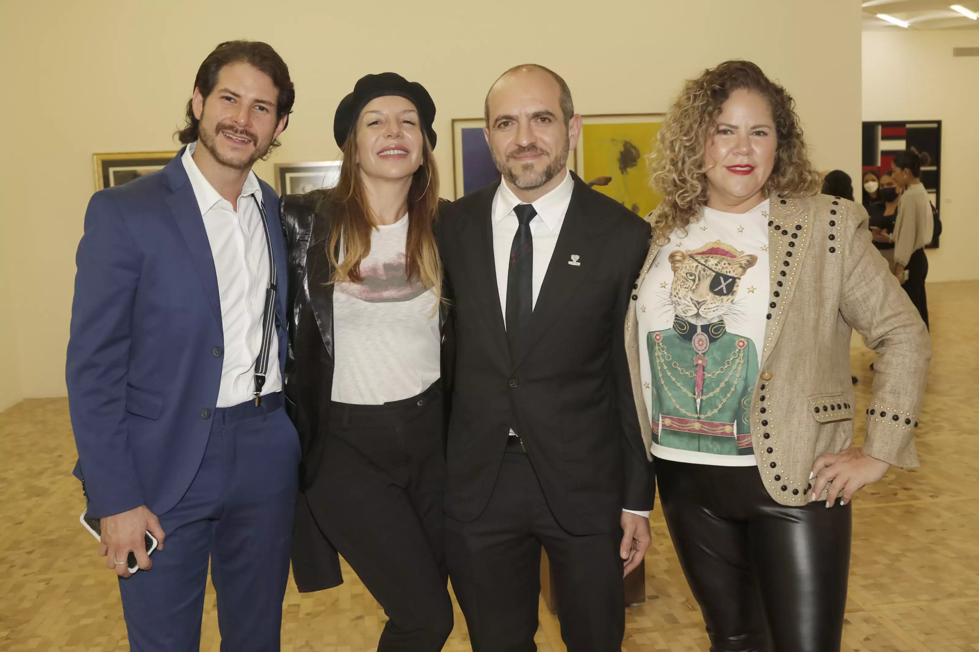 Mariana Baños y Alexandra De la Rosa en la subasta Arte Vivo