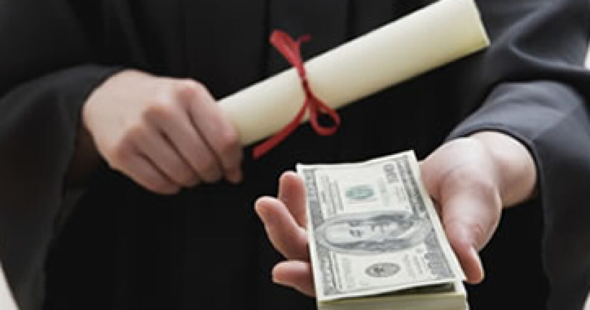 ¿Qué conviene estudiar: una maestría, un diplomado o una certificación?