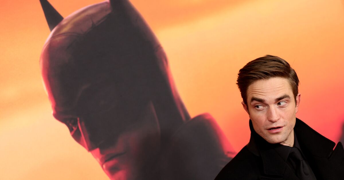 Ser Batman fue menos doloroso que ser Edward Cullen: Pattinson