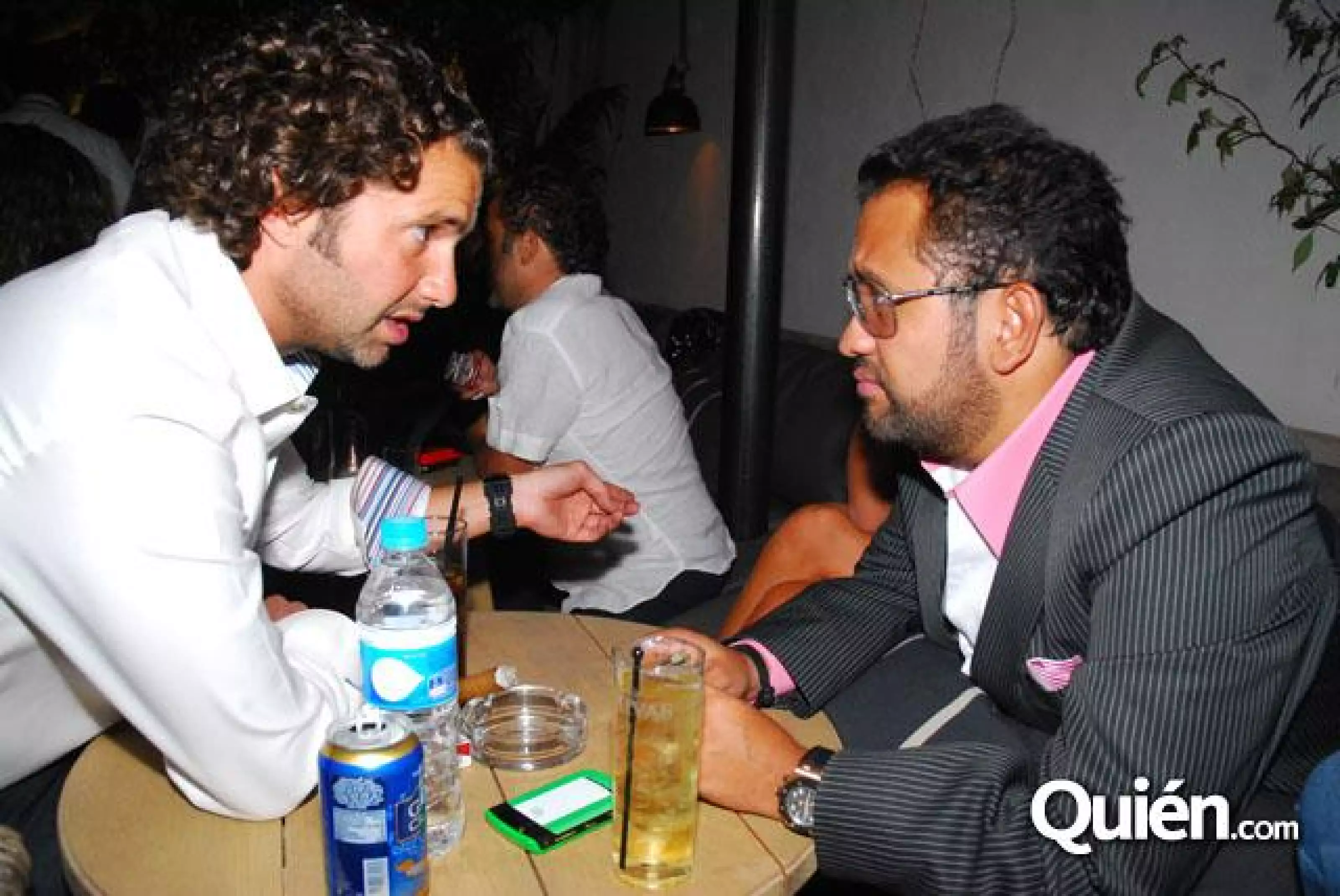 Luisa Serna festeja en el Club 55