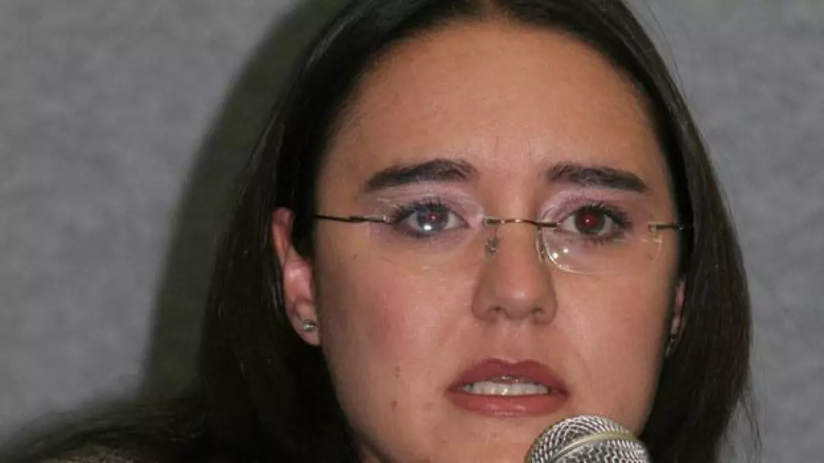 La imagen de Calderón una vez más es cuidada por Alejandra Sota