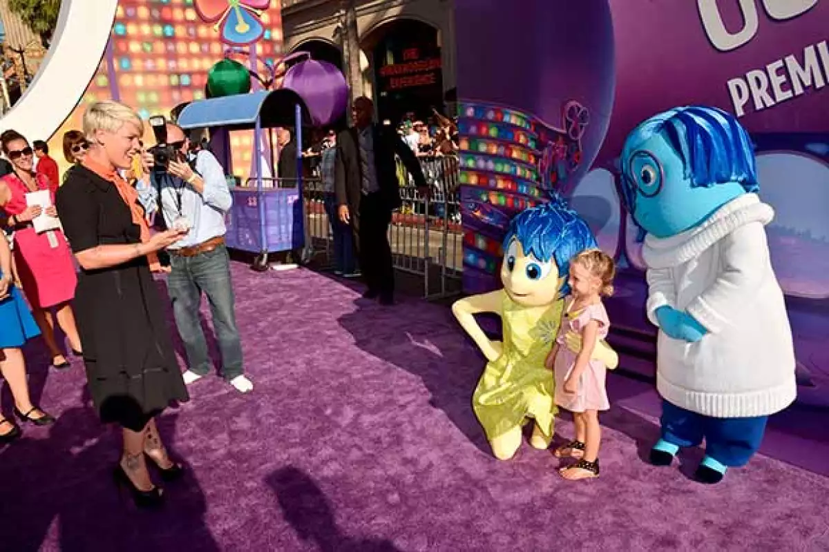 La hija de Pink acapara las miradas durante premiere en Hollywood