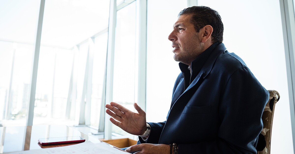 Carlos Hank González: "Debemos de darle tiempo al gobierno"