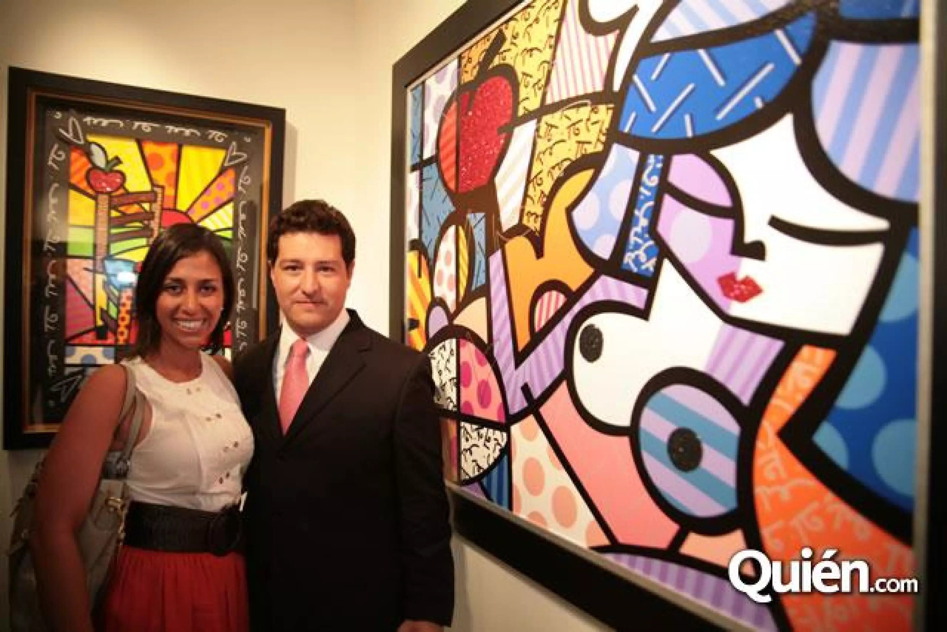 Marc y Renata Pariente en exposición de Romero Britto