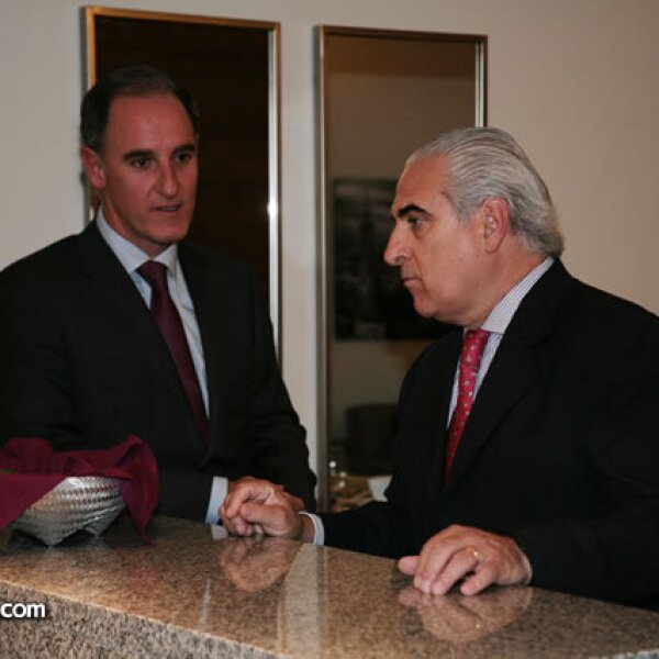 Familias Losada y Legorreta inauguran Showroom Miyana