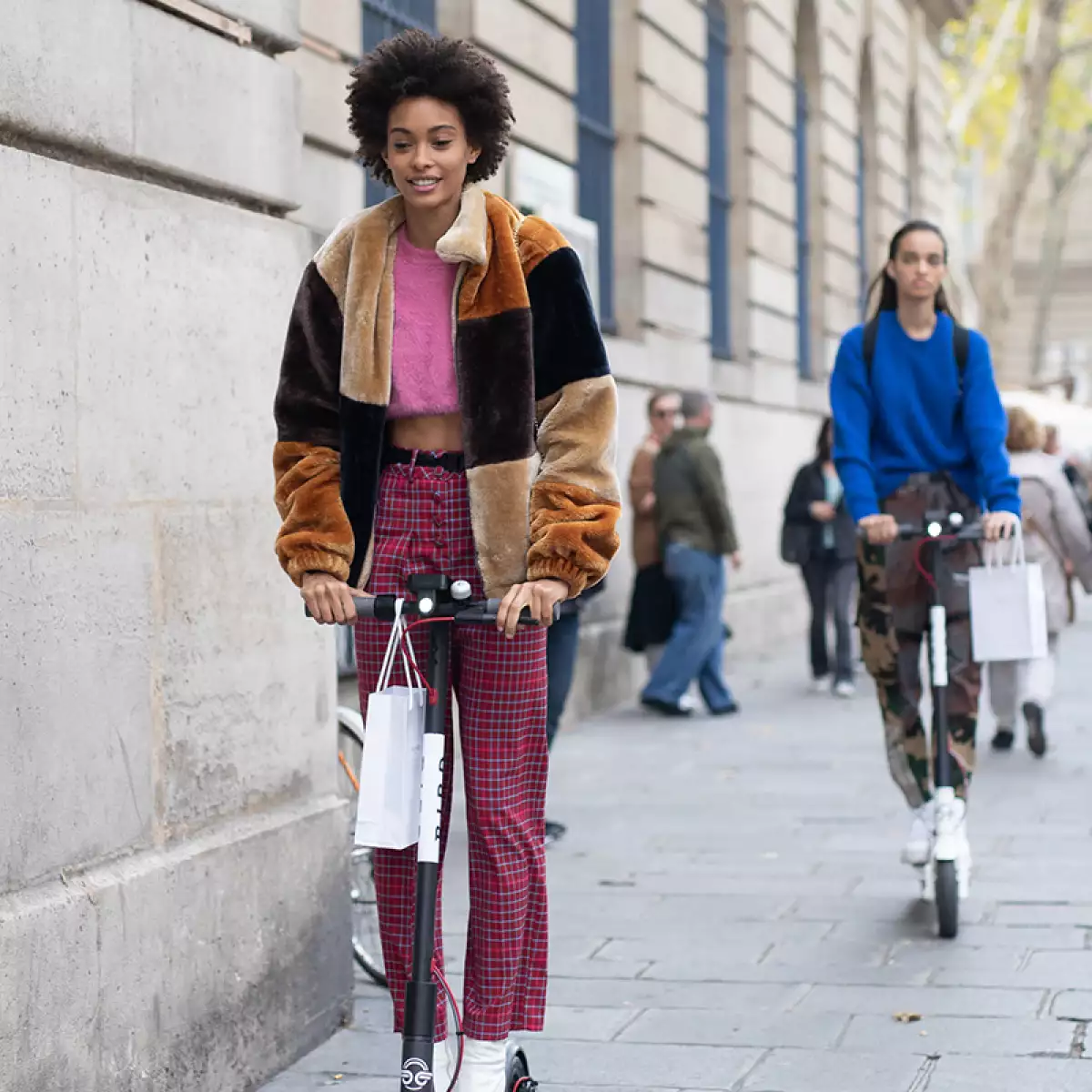 Los mejores looks de street style... ¡en scooter! (leíste bien, en scooter)