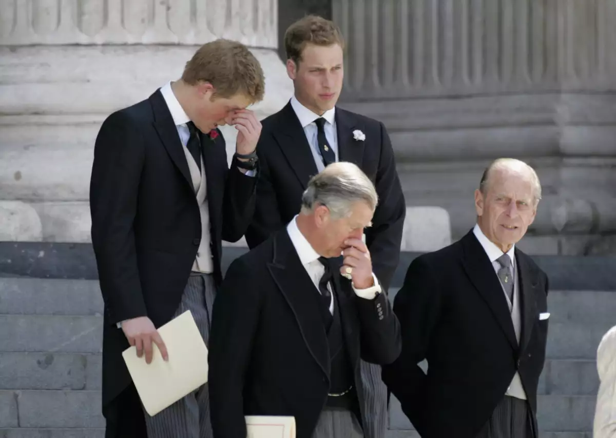 Harry y William le "rogaron" a Carlos que no se casara con Camila