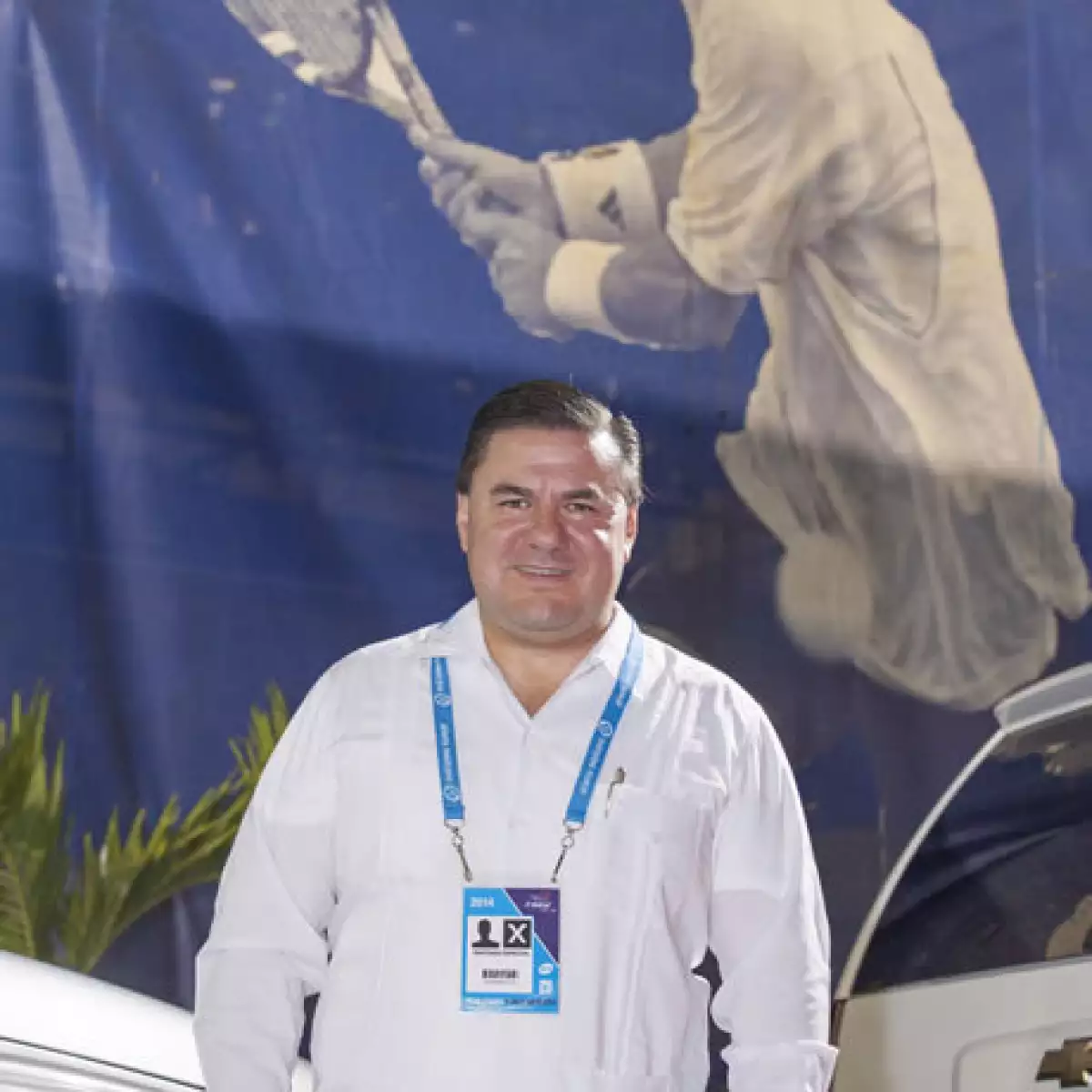 Alejandro Burillo recibe reconocimiento en Abierto Mexica...