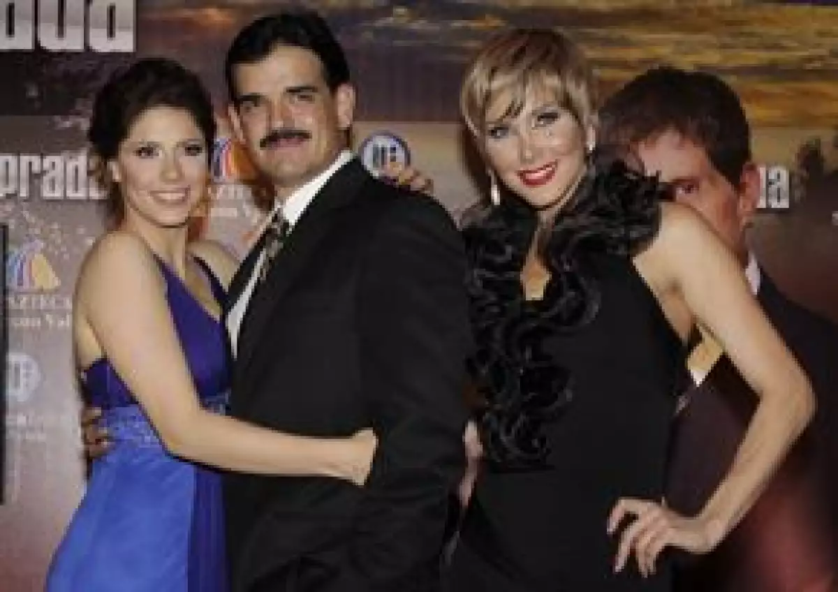 Presentan la telenovela Mujer Comprada