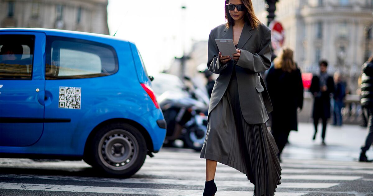 El 'power symbol' de la mujer moderna está de regreso