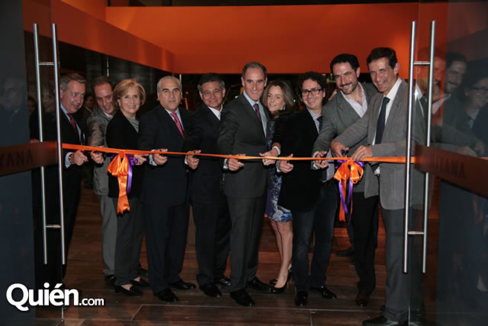 Familias Losada y Legorreta inauguran Showroom Miyana