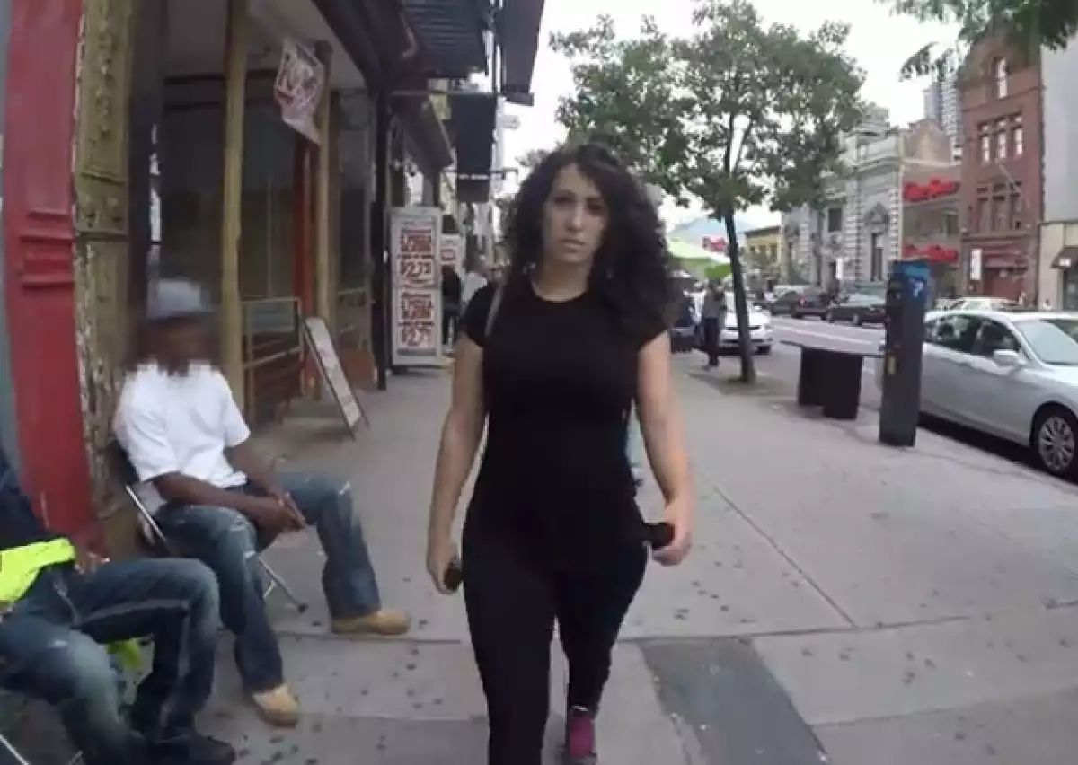 Actriz hace viral un video que evidencia acoso a mujeres en la calle