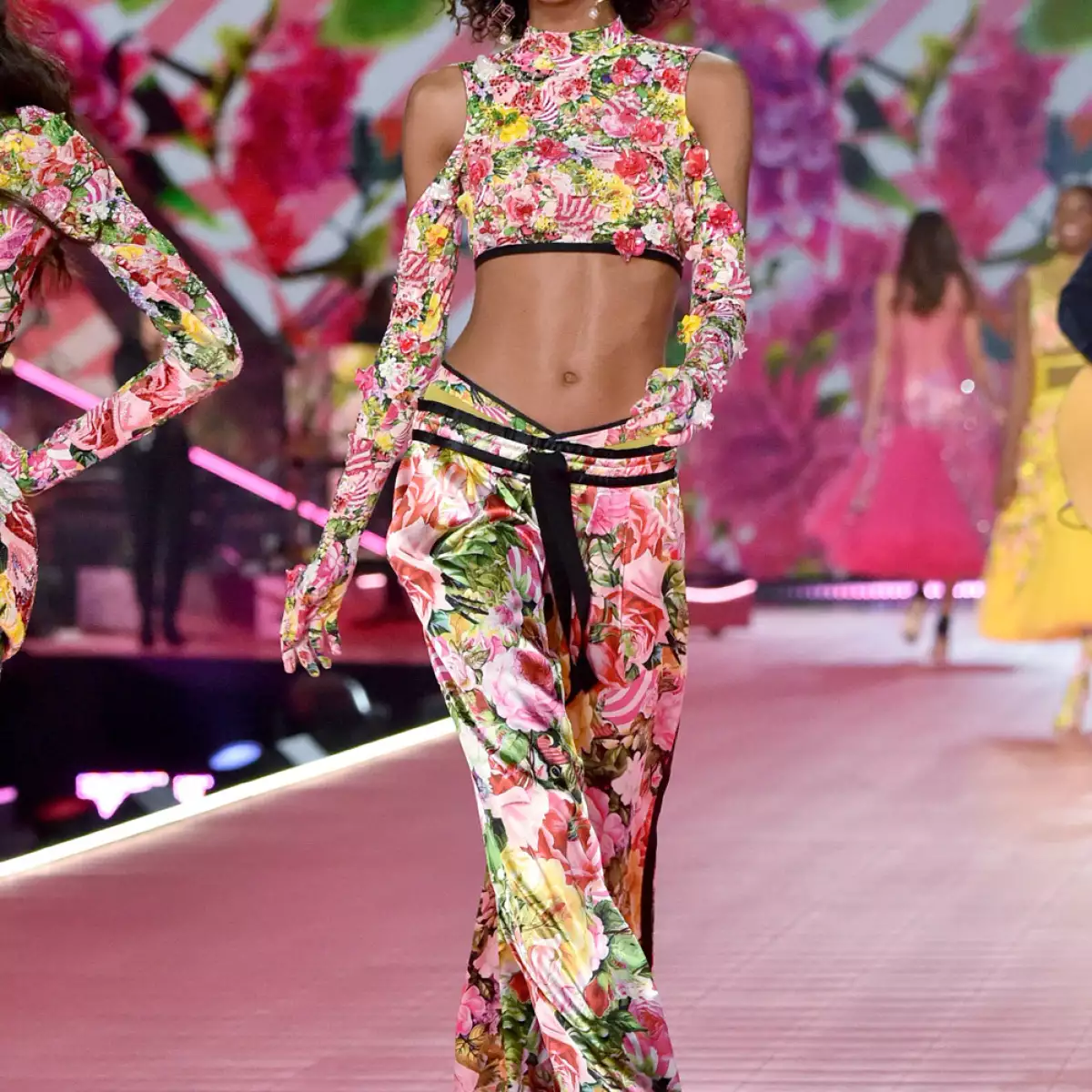 Más de 100 fotos del ESPECTACULAR desfile de Victoria's Secret 2018
