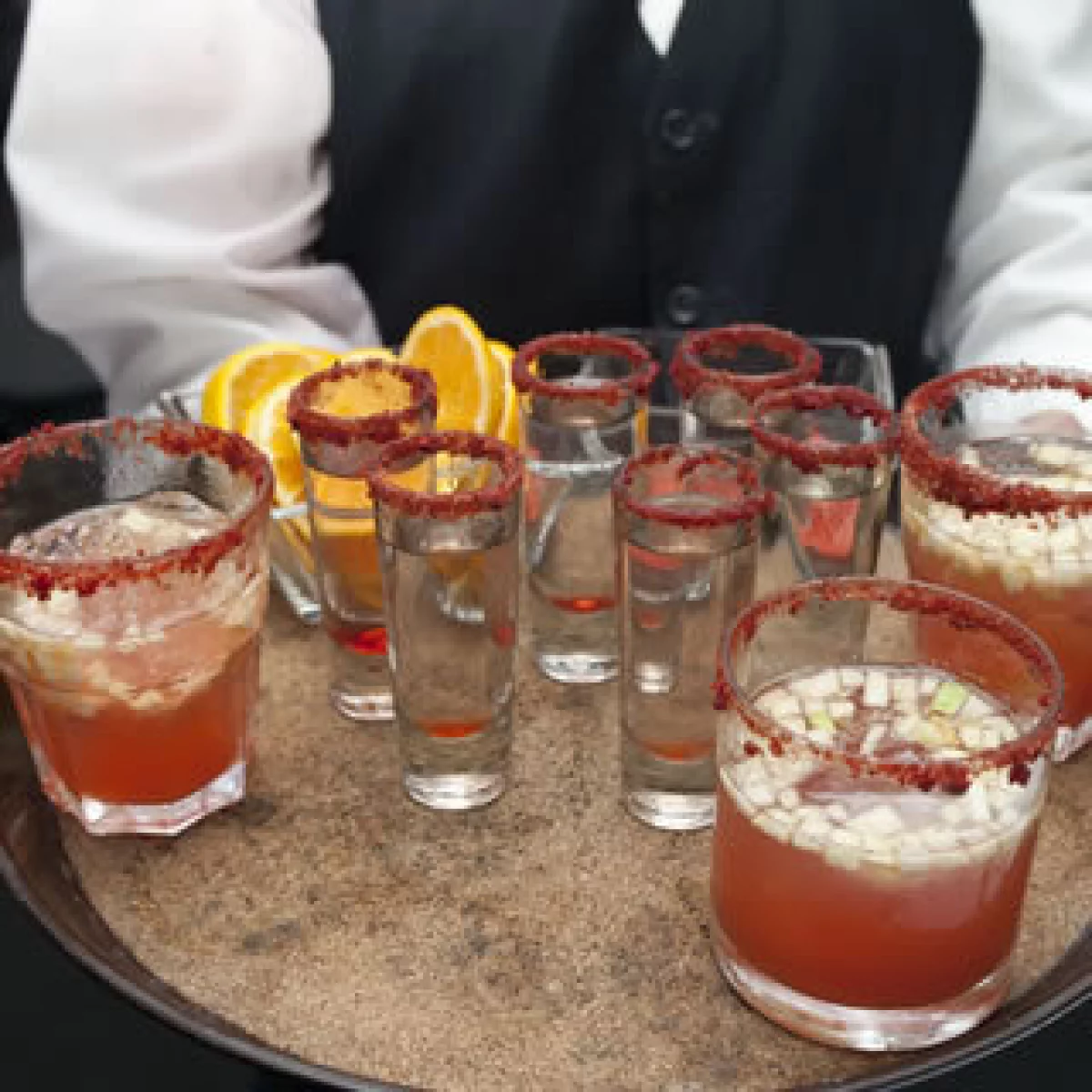 Unen sus vidas Mónica Argüelles y Alejandro Negrete