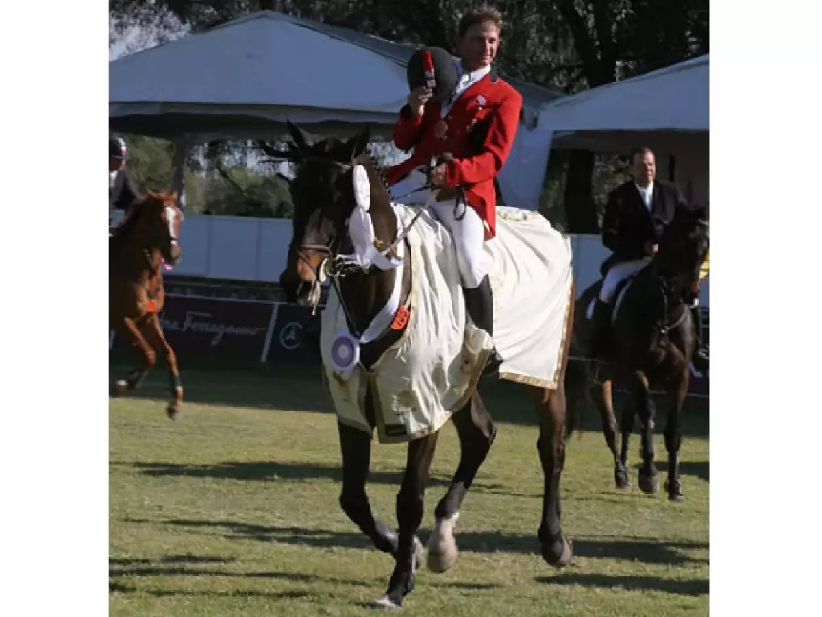 Alberto Michán, quinto lugar en equitación