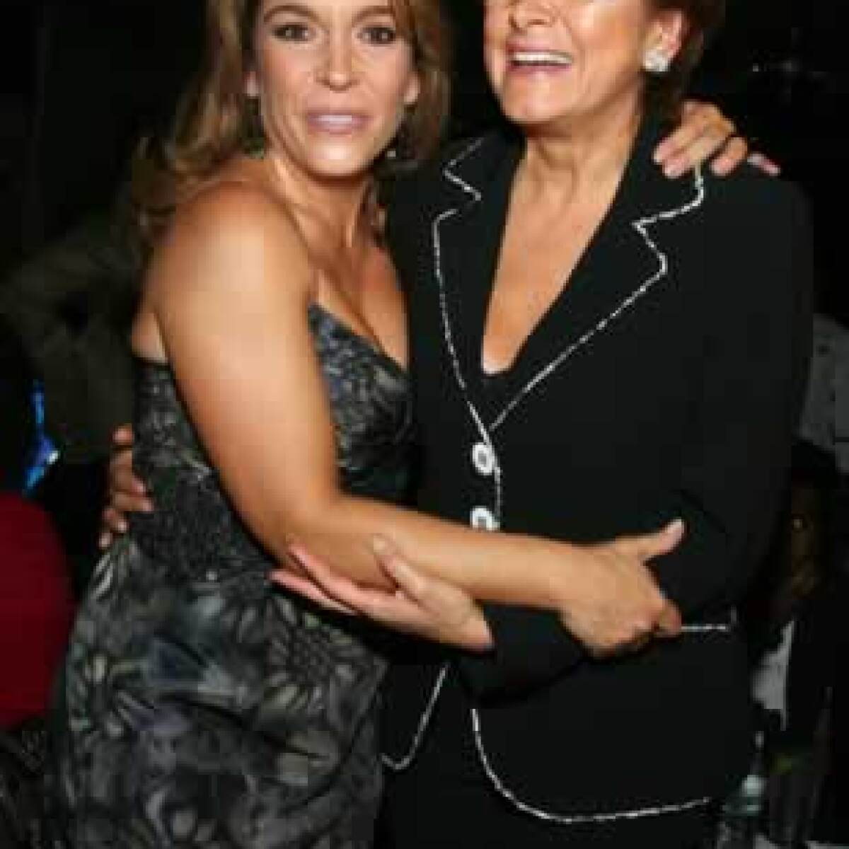 Fernanda Familiar presenta su programa