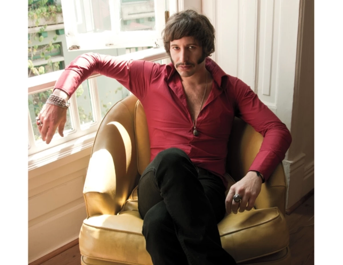 La herencia irreverente de Adanowsky