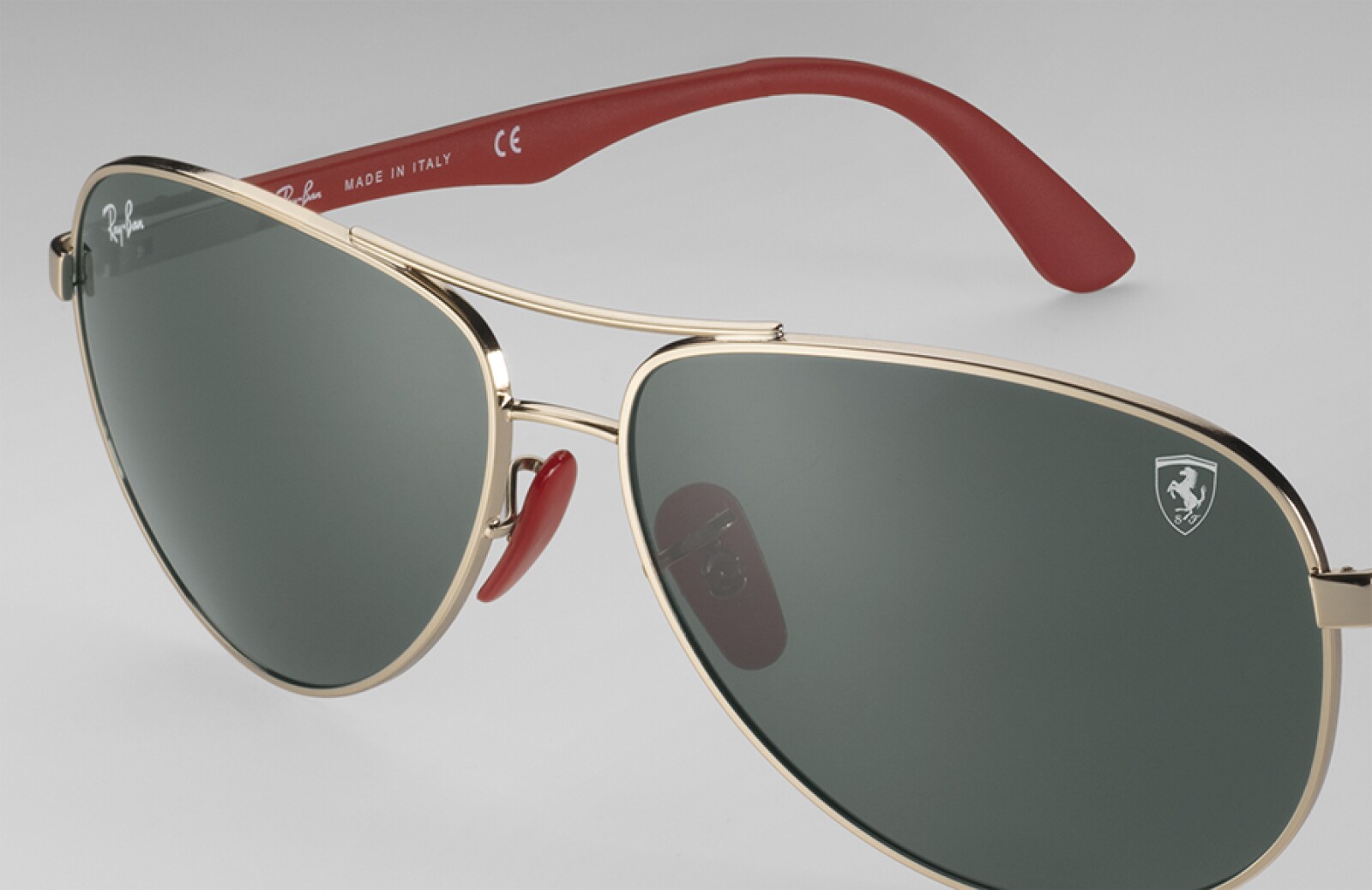 Ray-Ban se alía con Ferrari para crear esta colección de la F1