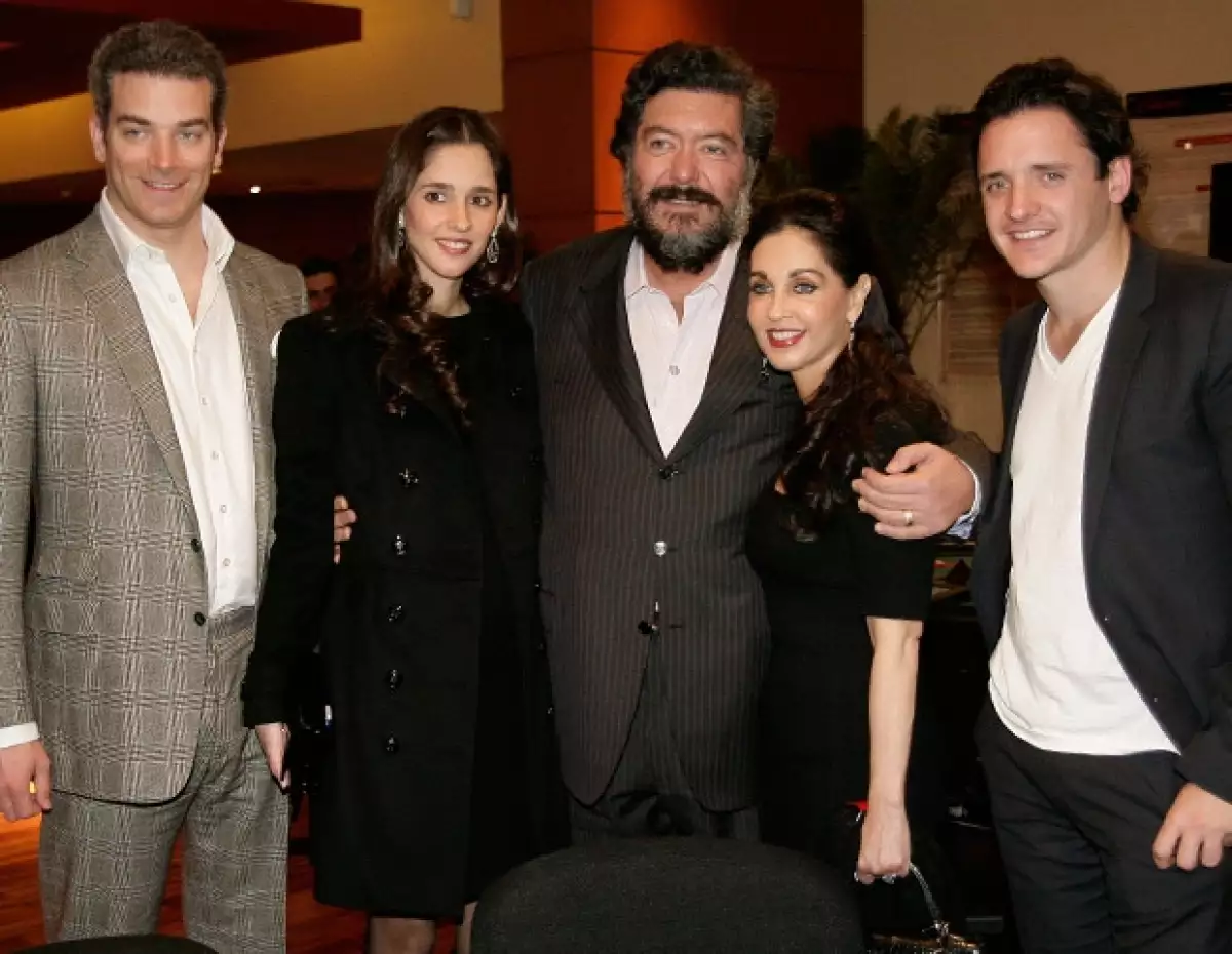 Ellos son los 23 hijos de Jorge Hank Rhon