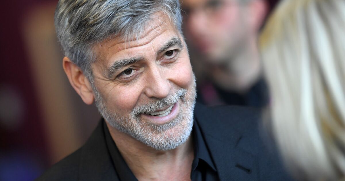George Clooney confiesa que él mismo se corta el pelo desde hace 25 años