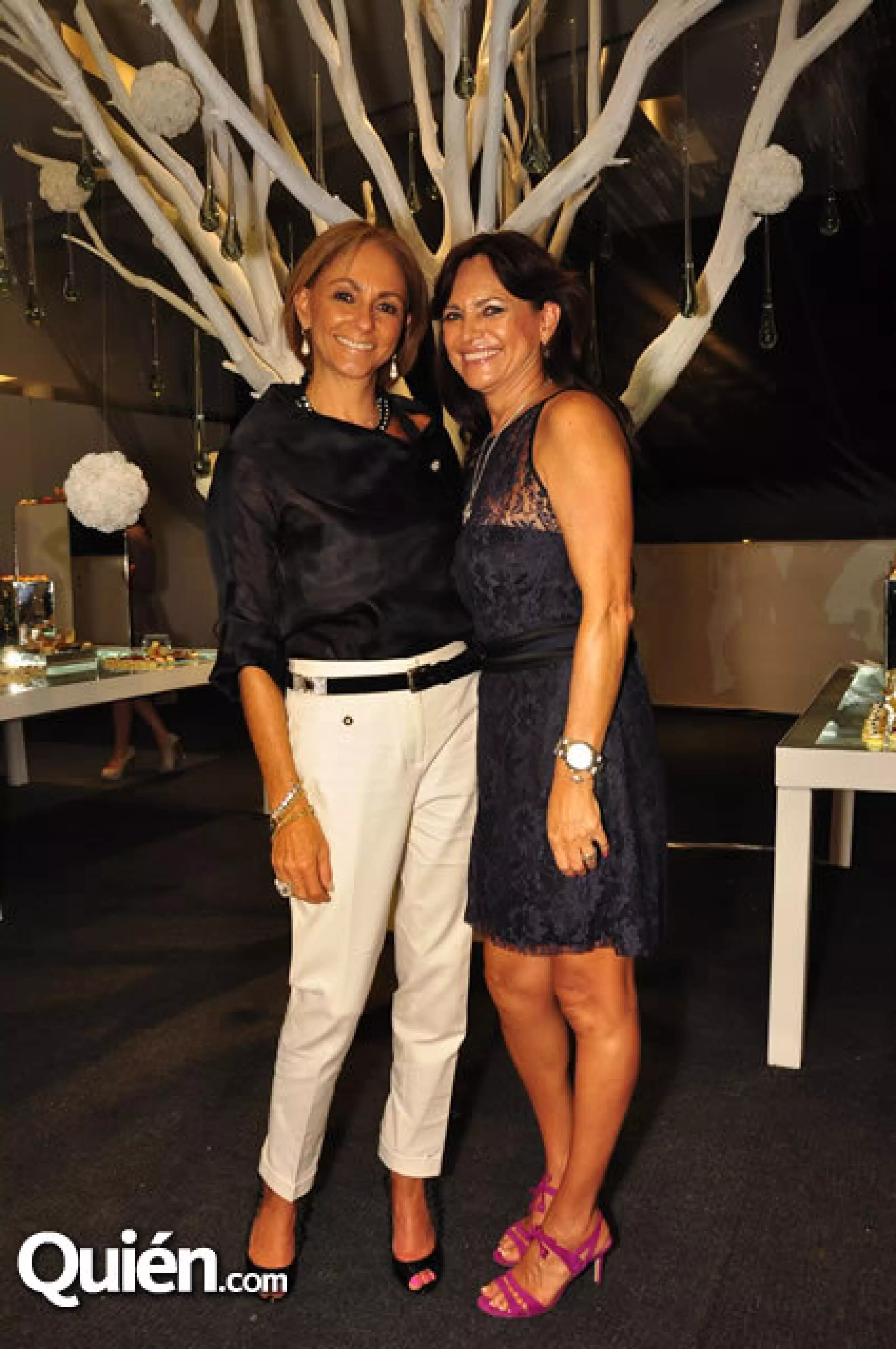 Candice Swanepoel de visita en Guadalajara