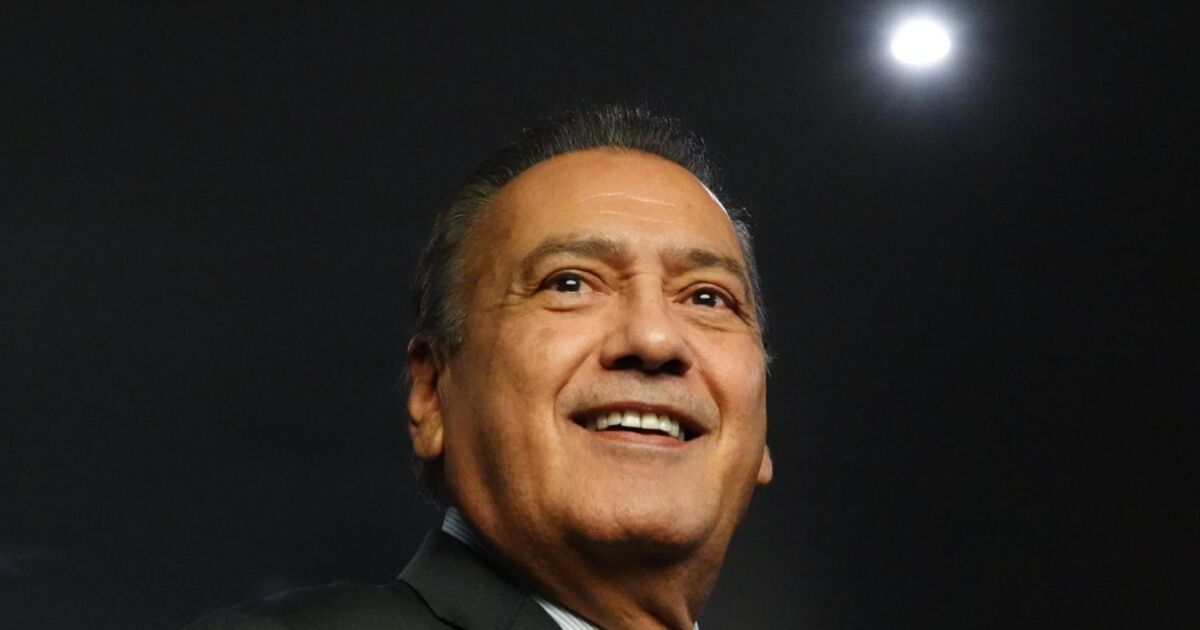 Manlio Fabio Beltrones pide licencia por tiempo indefinido en el Senado