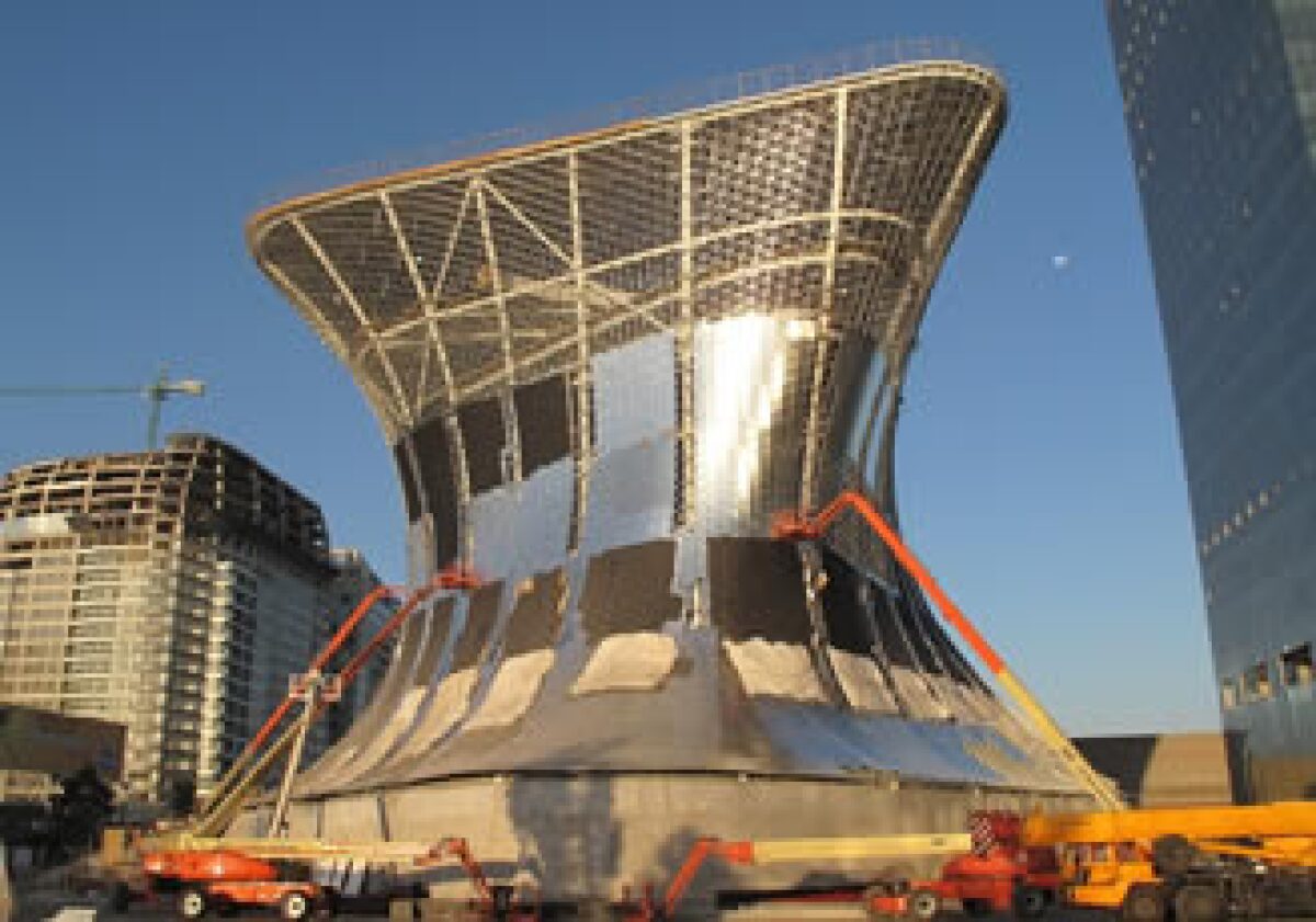 El Museo Soumaya ilumina Plaza Carso