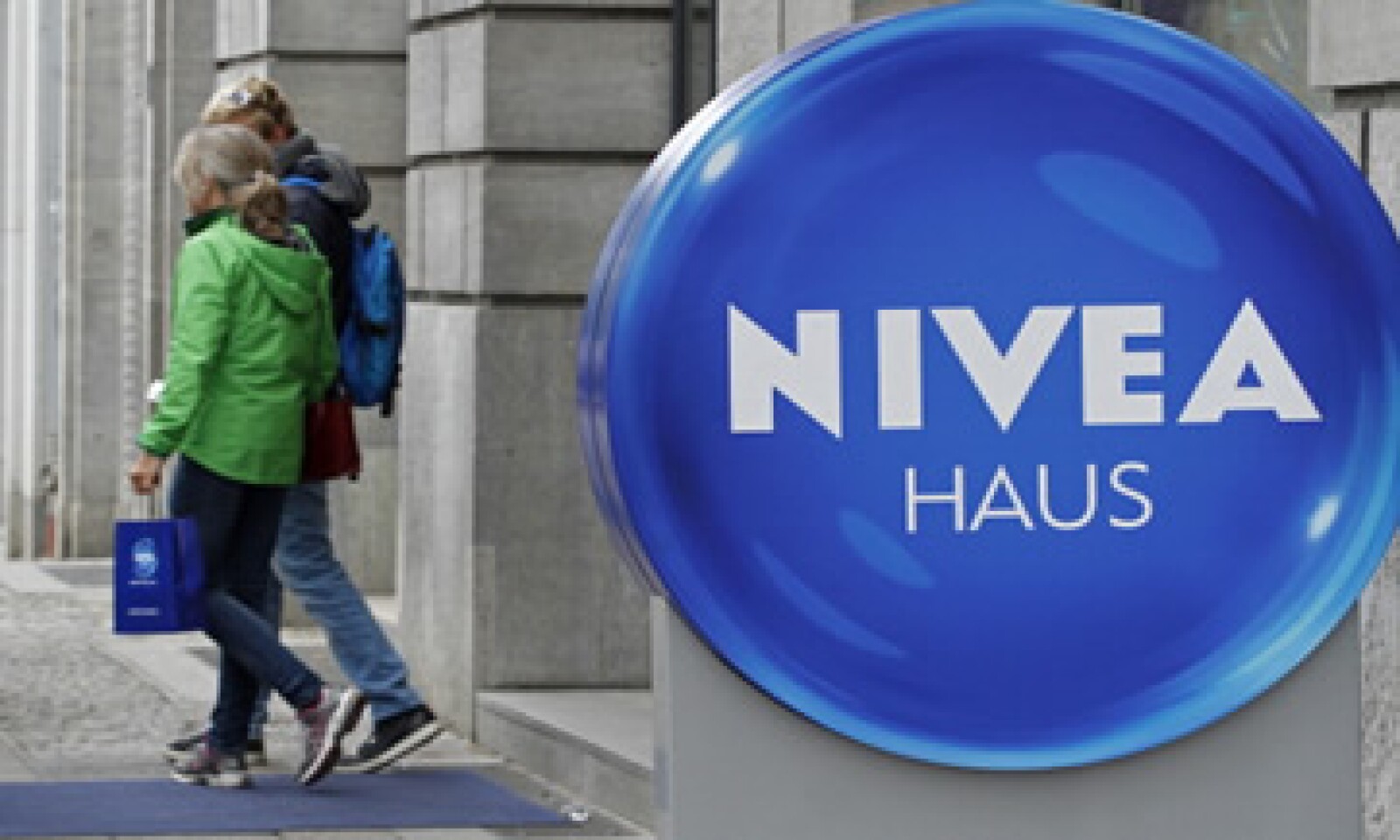 Beiersdorf abre nueva planta en México