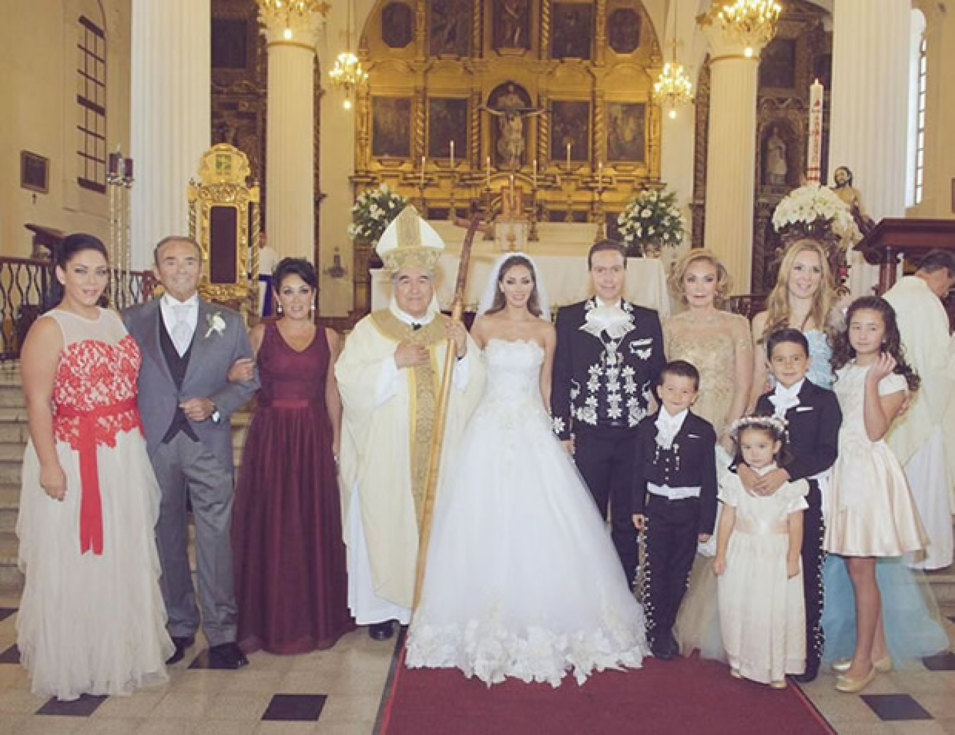 La boda de Anahí y Manuel Velasco en fotos