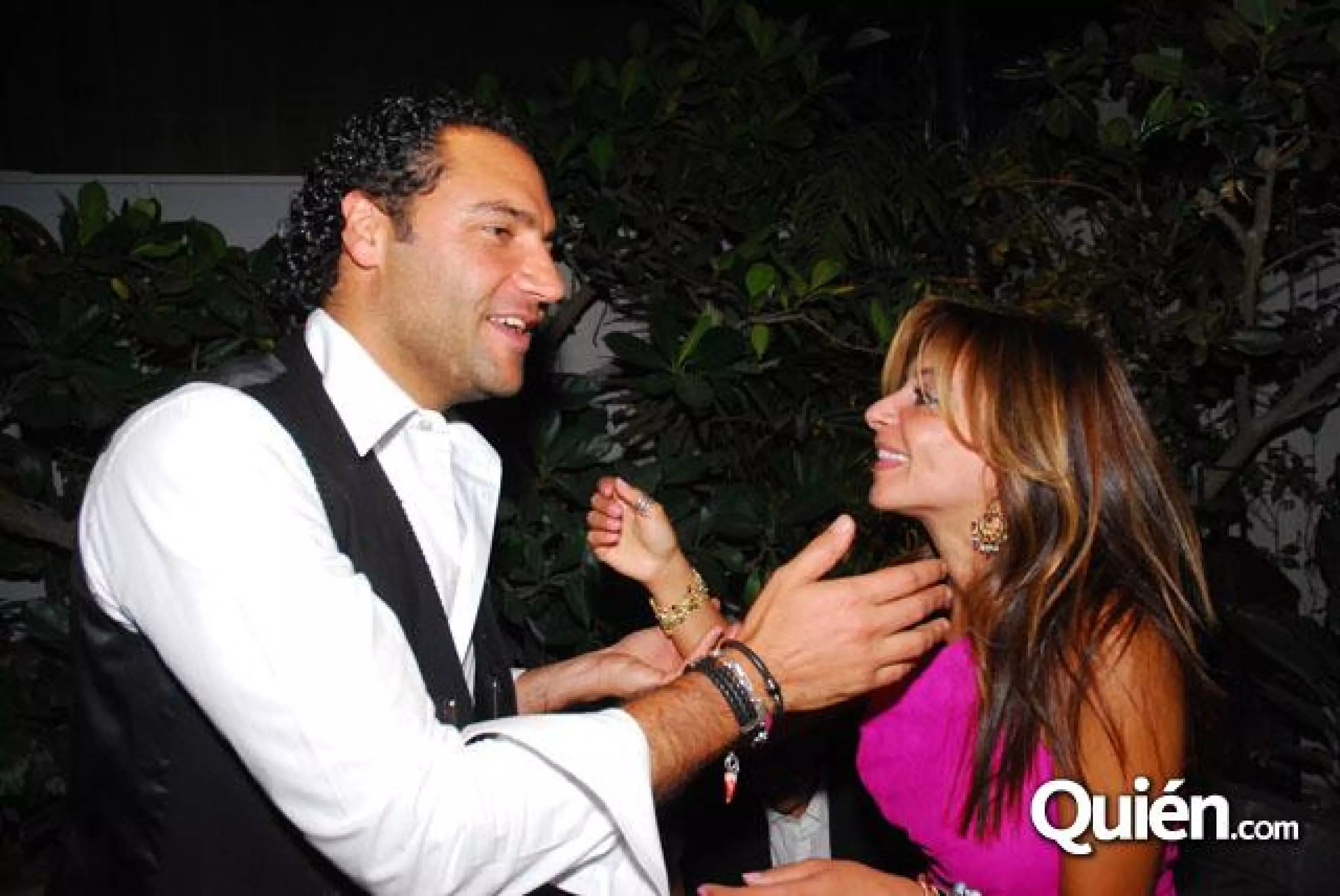 Luisa Serna festeja en el Club 55