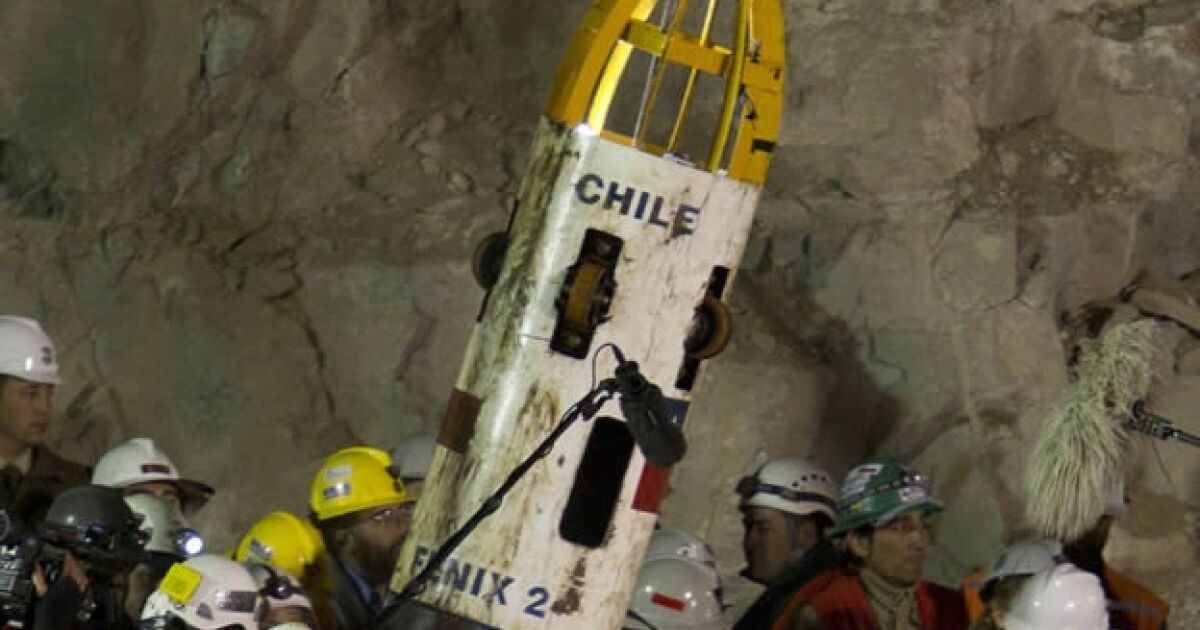 Conoce la cápsula Fénix que se usó en el rescate de los mineros chilenos