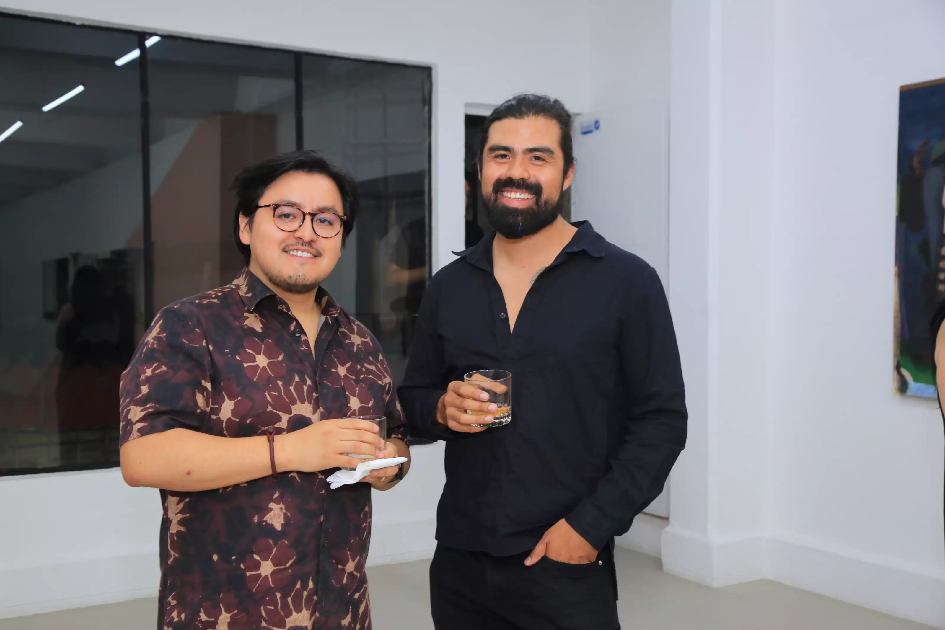 Karen Huber, Enrique Norten y Luis Hampshire en el opening de Cuerpo Vasija