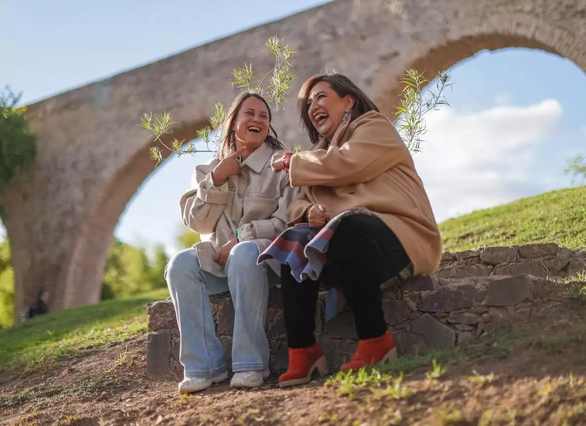 Ellos son Diana y Juan Pablo, los hijos de Xóchitl Gálvez