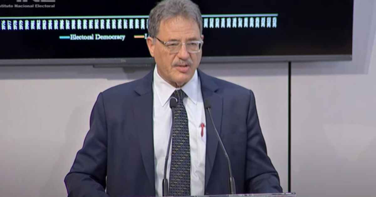 Larry Diamond, experto de Stanford, alerta riesgo de voto popular con ...