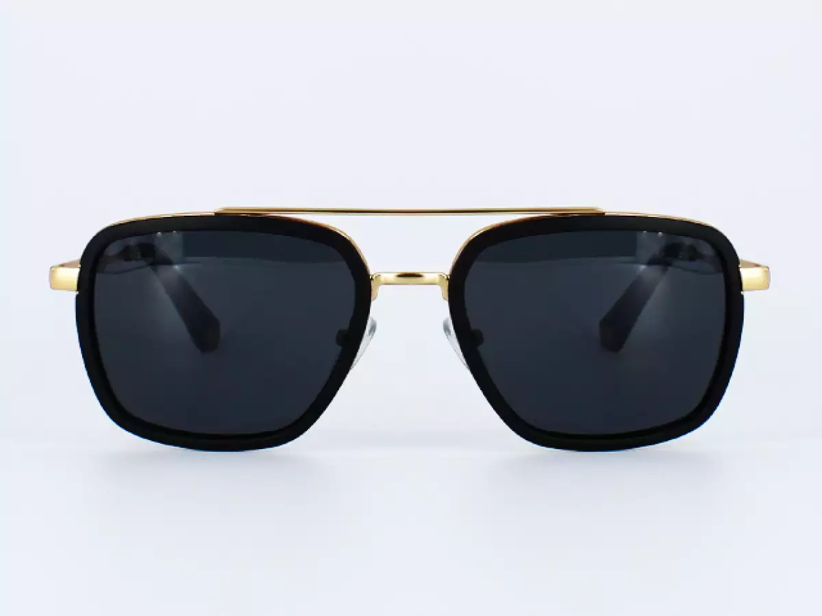 XIKÚ, los nuevos lentes de Devlyn llenos de identidad
