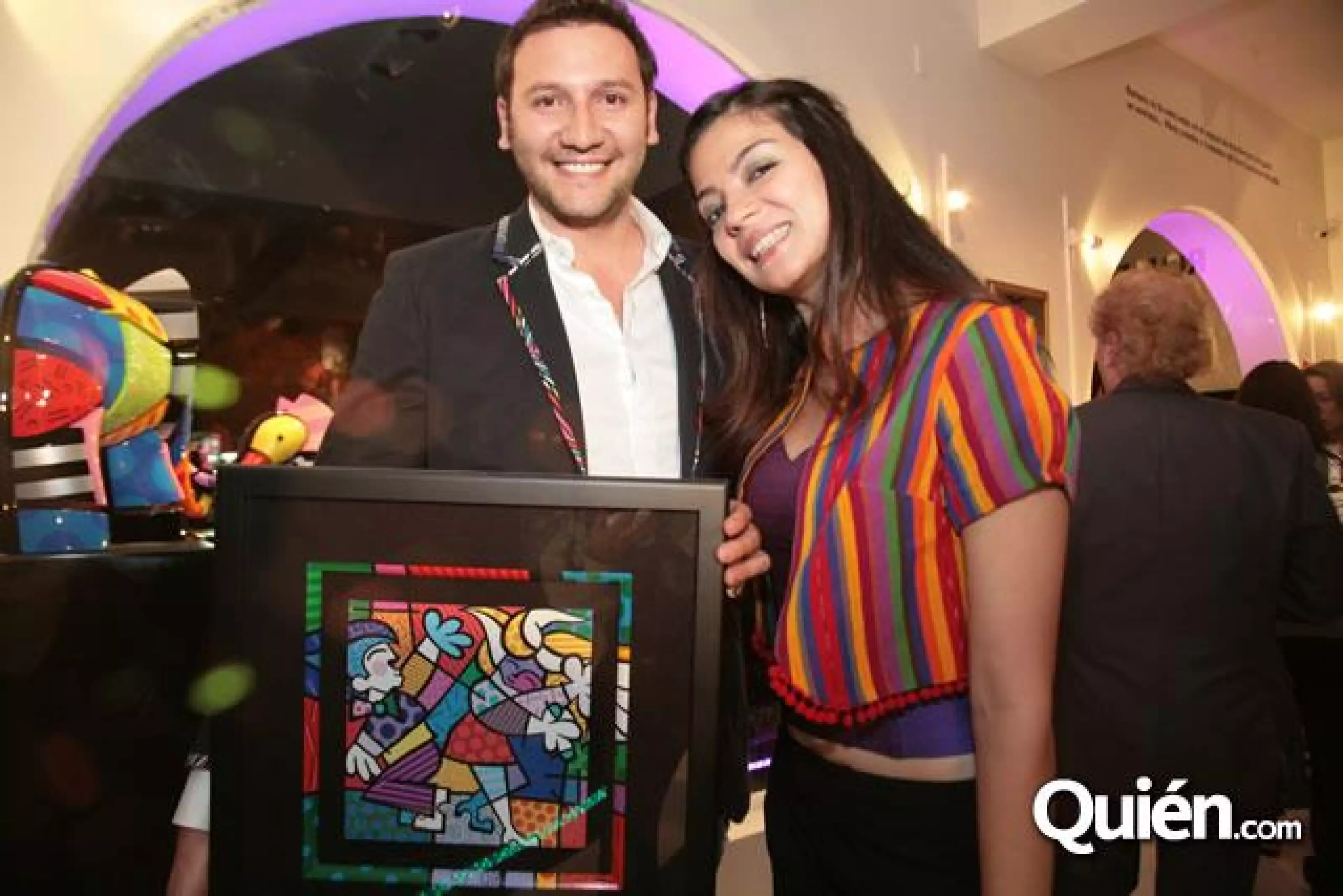Marc y Renata Pariente en exposición de Romero Britto
